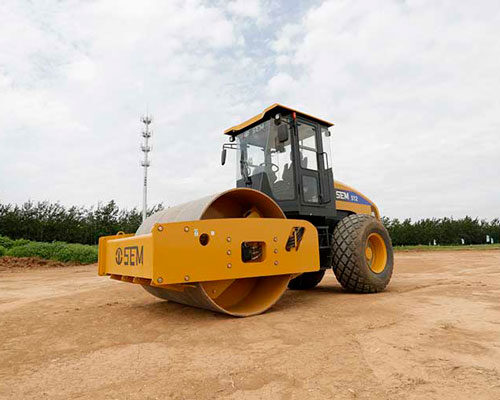 Compactador Vibratorio de Suelo CS12GC - MADISA