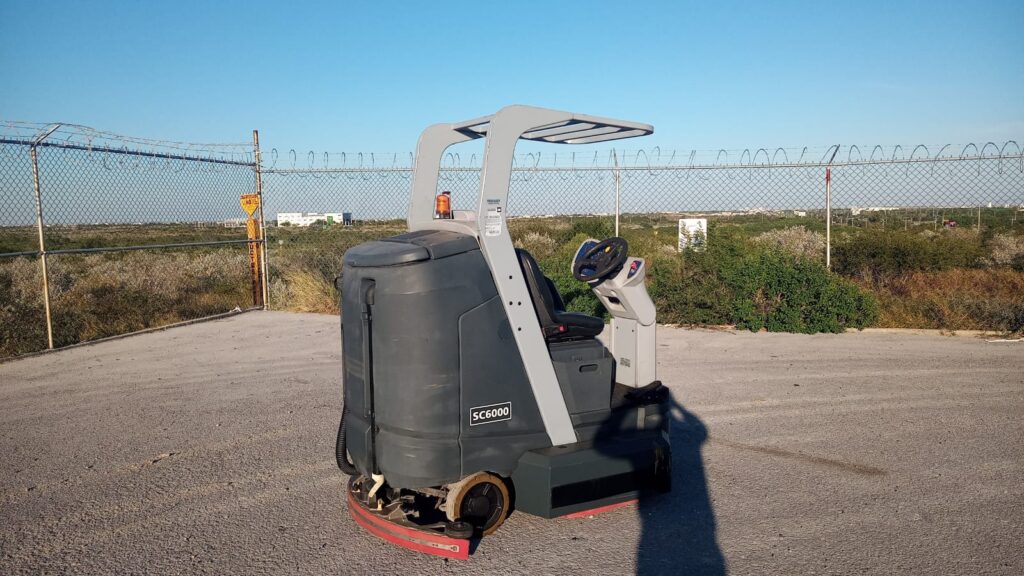 Barredoras para interior - Nilfisk-Advance - SC6000 40D - 2019 - MADISA